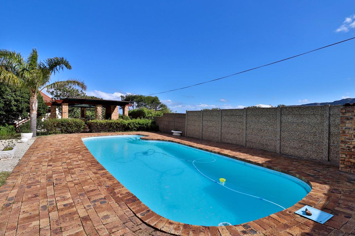 10 BEDROOM HOME IN BEAUTIFUL HERMANUS | South Africa Luxury Homes ...