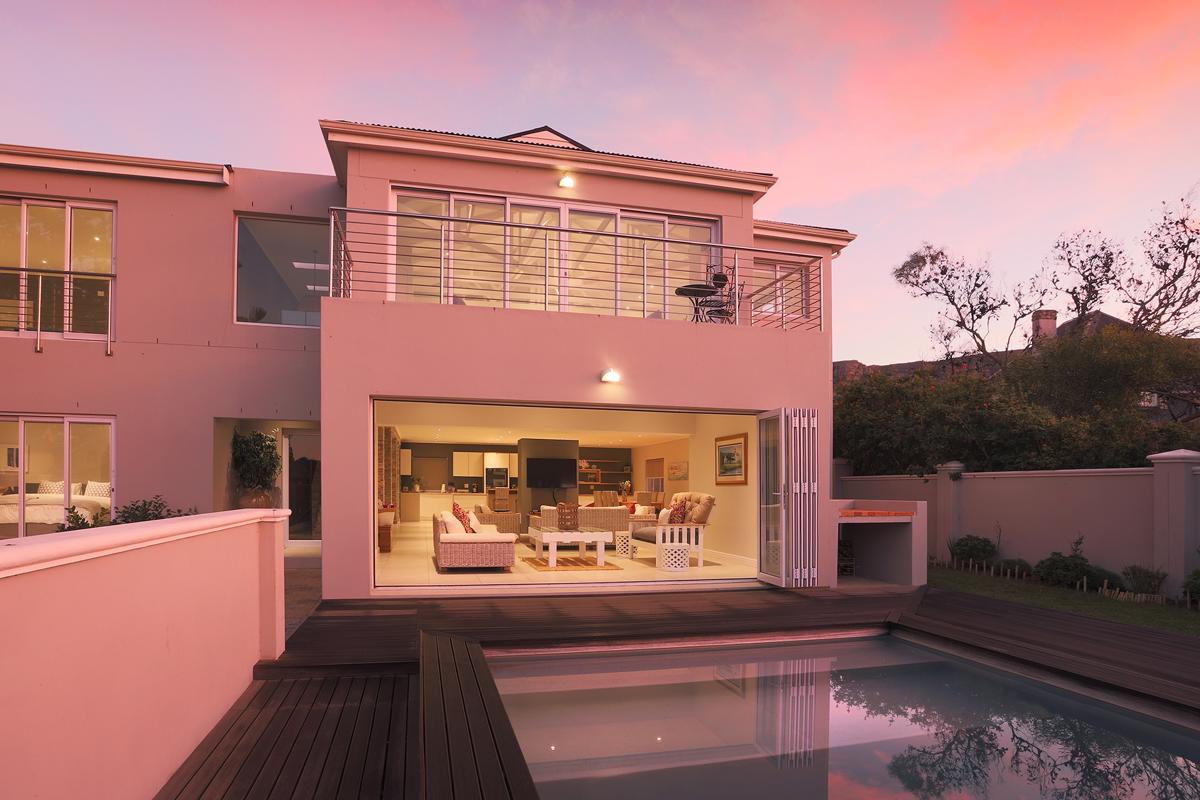 IMMACULATE HOME WITH IDEAL GUEST HOUSE | South Africa Luxury Homes ...