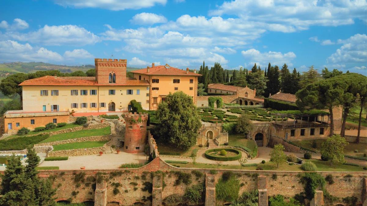 FANTASTIC HISTORIC VILLA IN SAN GIMIGNANO | Italy Luxury Homes ...