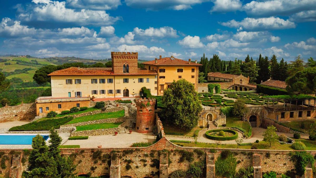 FANTASTIC HISTORIC VILLA IN SAN GIMIGNANO | Italy Luxury Homes ...