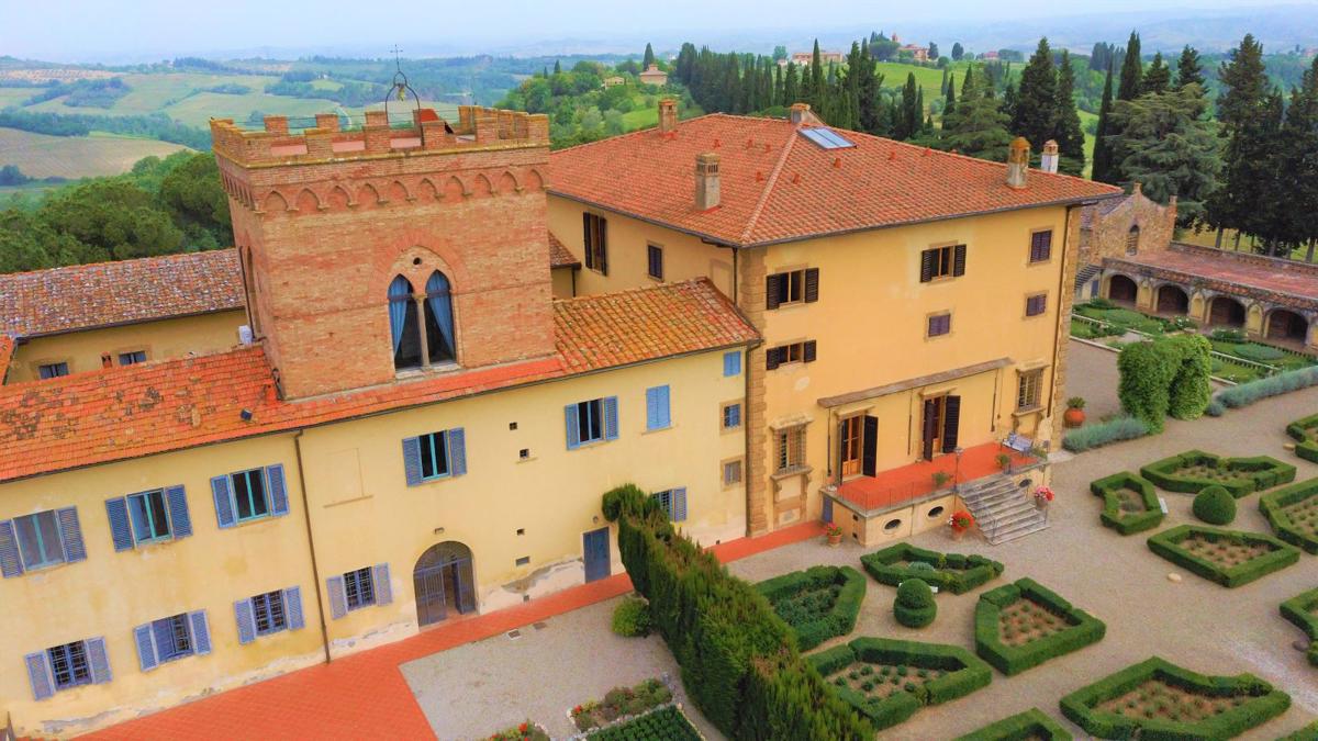 FANTASTIC HISTORIC VILLA IN SAN GIMIGNANO | Italy Luxury Homes ...