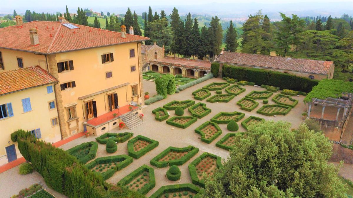 FANTASTIC HISTORIC VILLA IN SAN GIMIGNANO | Italy Luxury Homes ...