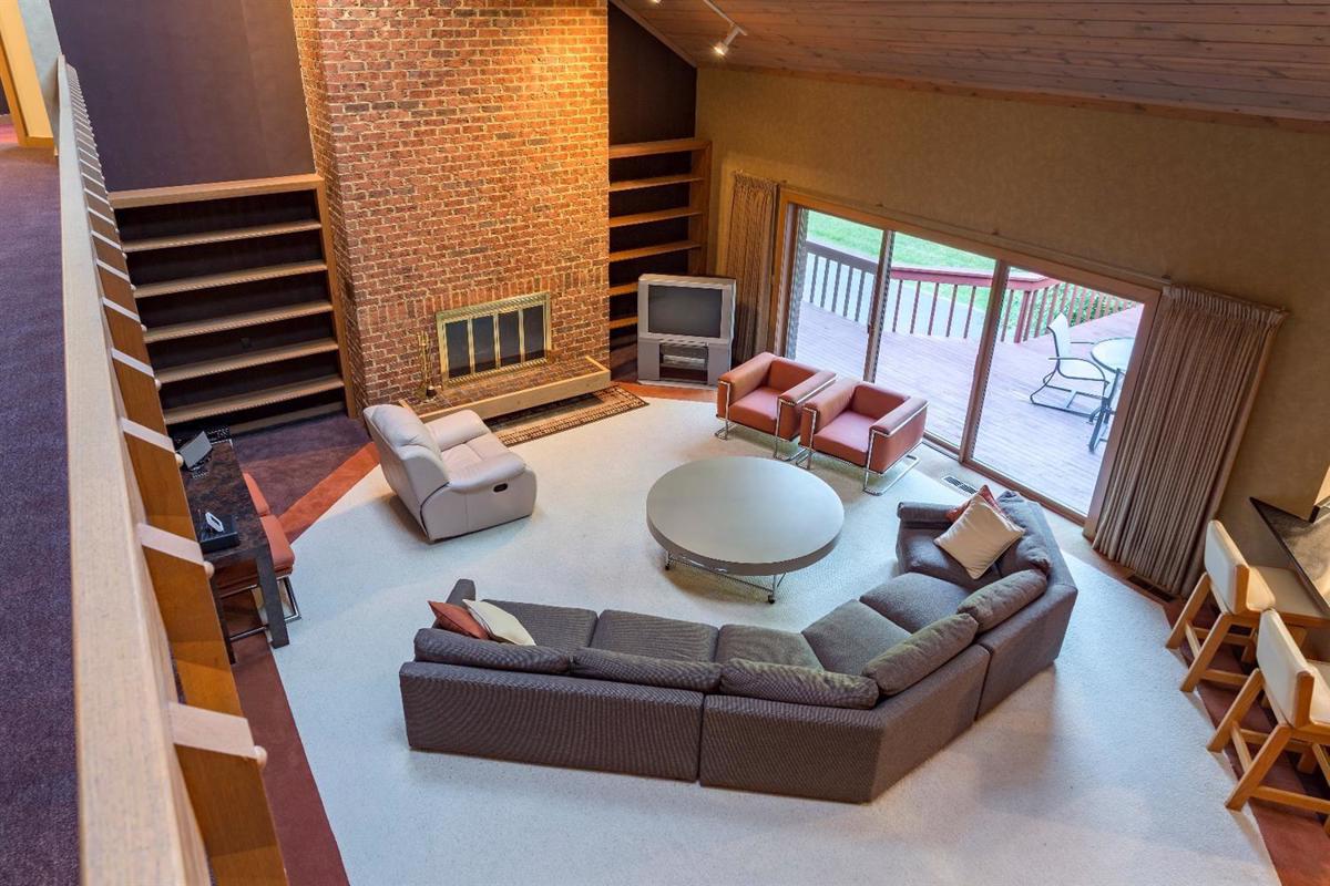 BEAUTIFUL AND SERENE HOME IN PARK-LIKE SETTING | Ohio Luxury Homes ...