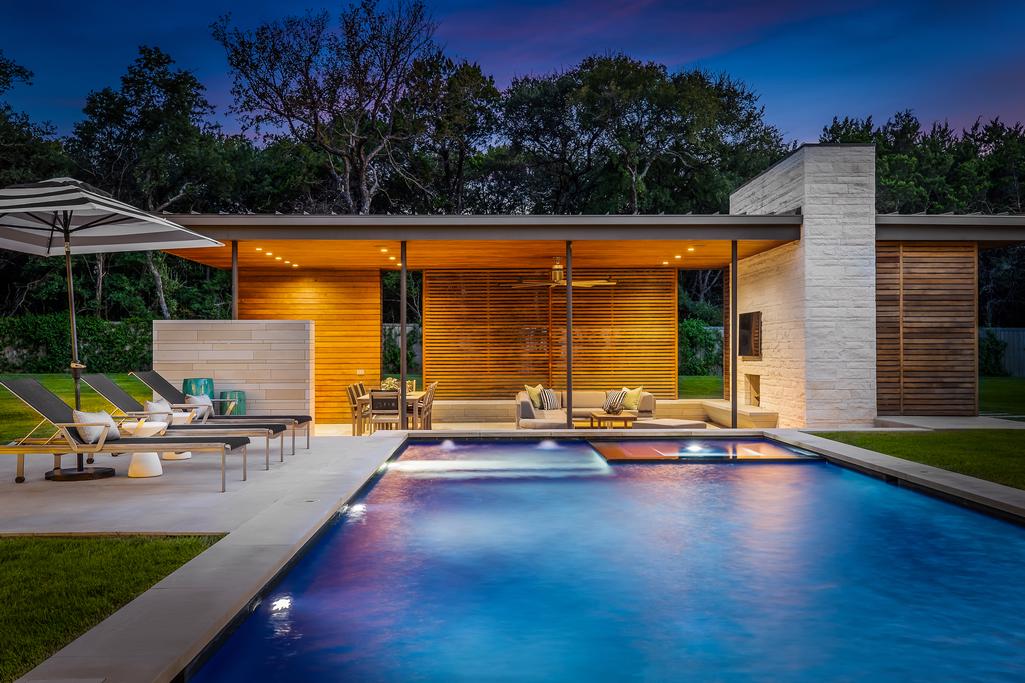 GORGEOUS HILL-COUNTRY CONTEMPORARY CONSTRUCTION | Texas Luxury Homes ...
