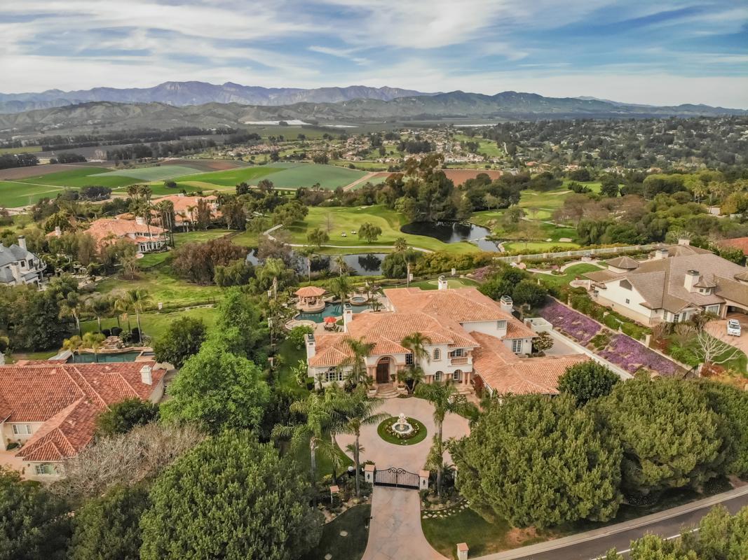 Overlooking 18th Hole Of The Spanish Hills Golf Course - 1051 Crestview ...