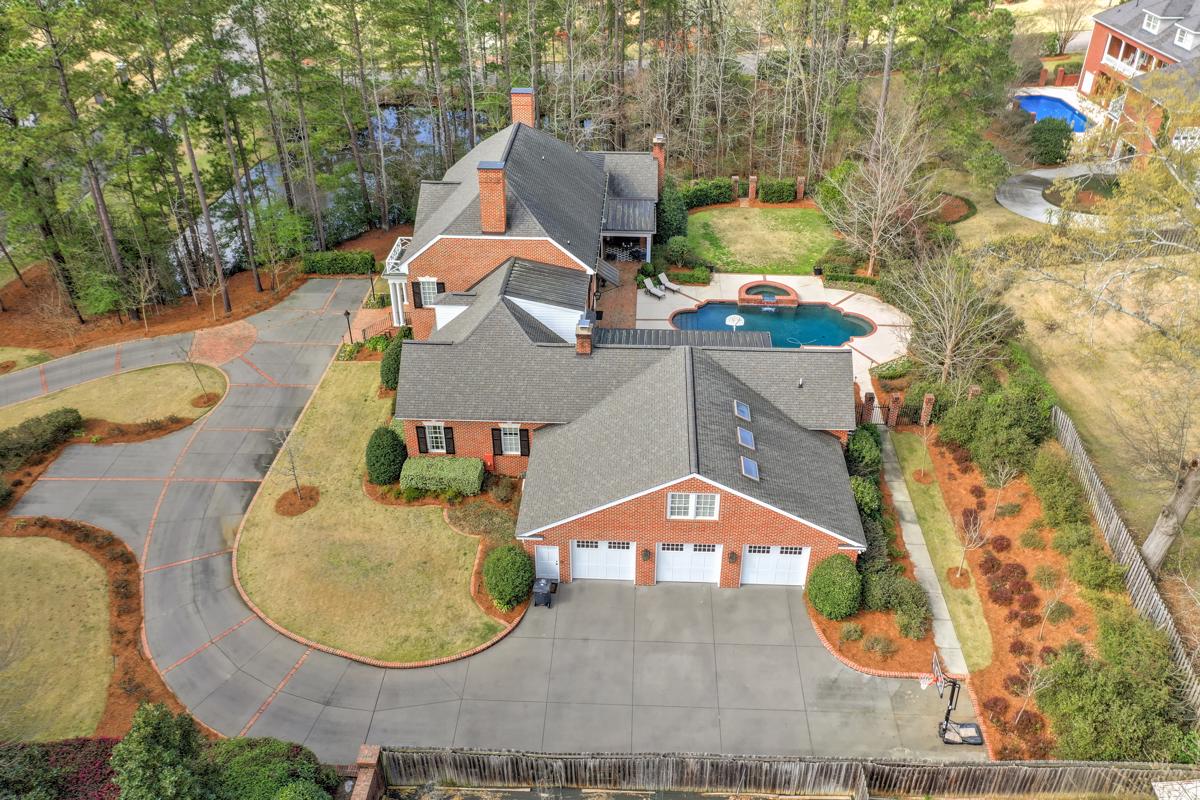 CUSTOM BUILT HOME IN GATED COMMUNITY | Georgia Luxury Homes | Mansions ...